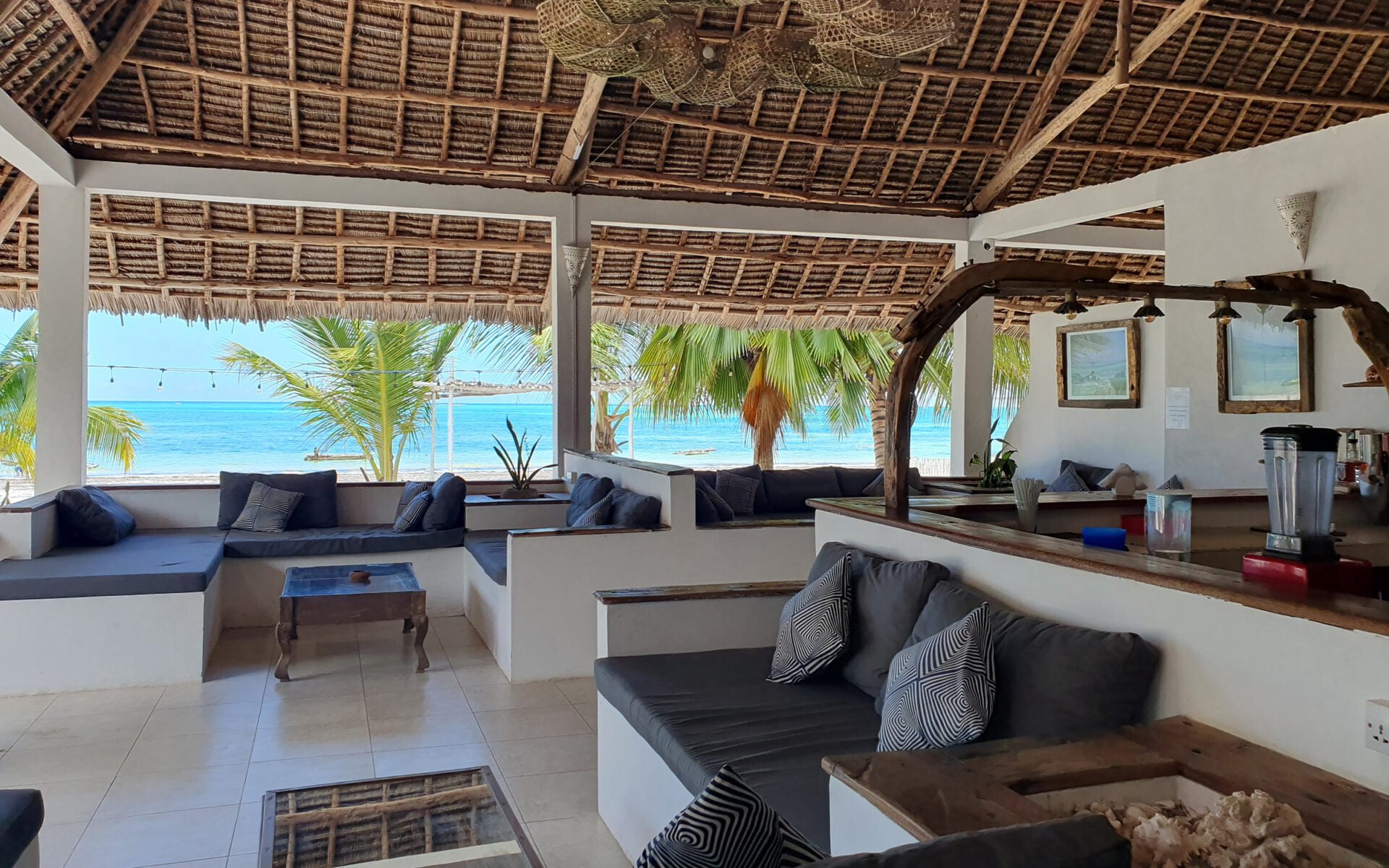 Lounge Bar * White Dream Zanzibar